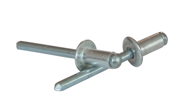 DIN 7337 Al/A2 Заклепка вытяжная с плоским буртиком – Купить оптом в Dinmark